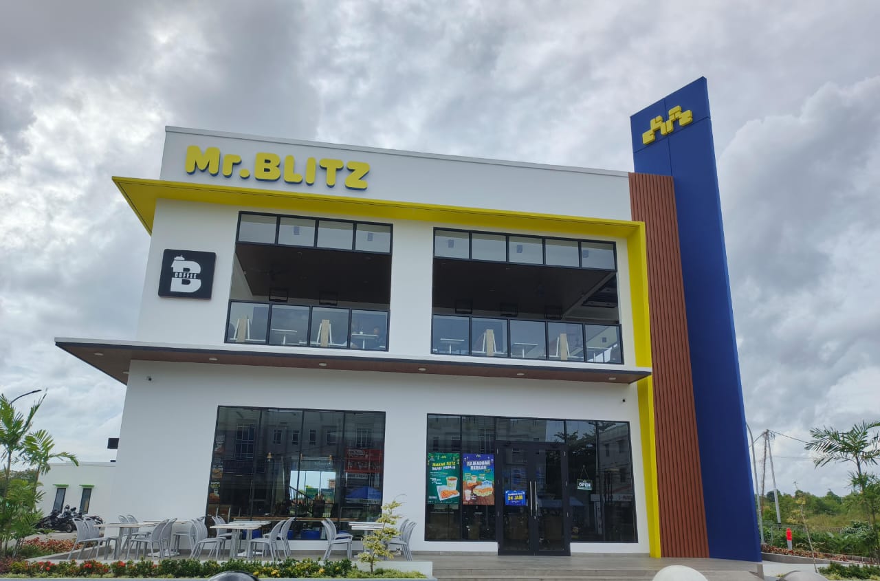 Mr. Blitz Tanjungpinang Bantah Hilangkan Ijazah Eks Karyawan, Siap Bertanggung Jawab - ihand.id ...